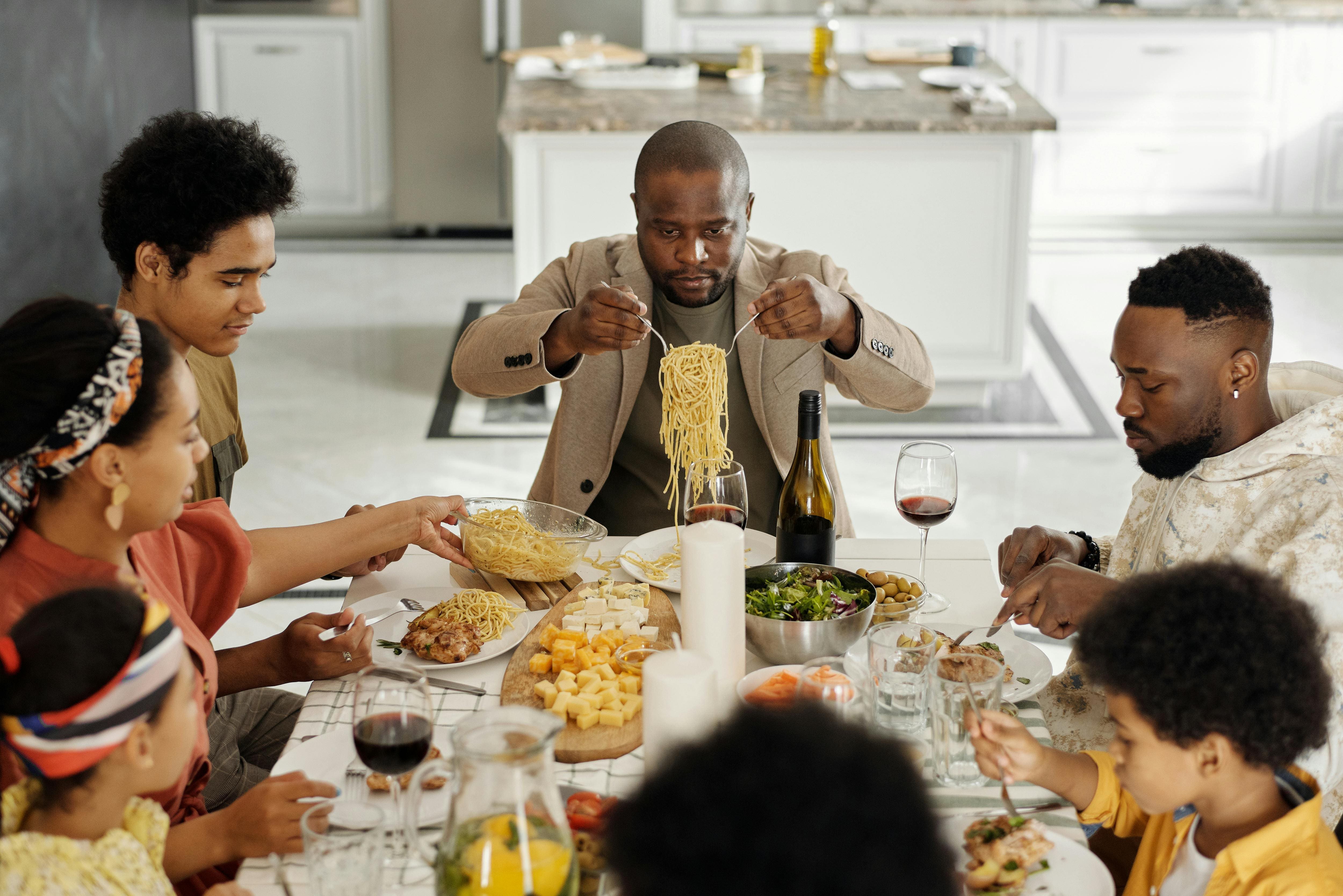 How to Master Digital Boundaries: 5 Tips Every Parent Needs
